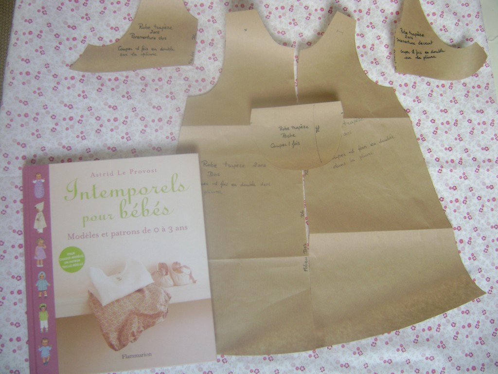 patron gratuit robe trapèze fille